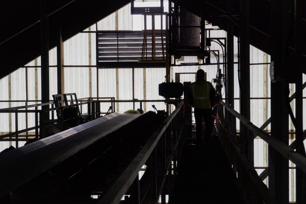 Andersons - Arch Building Shuttle Conveyor - IPS - Industrial Power Systems